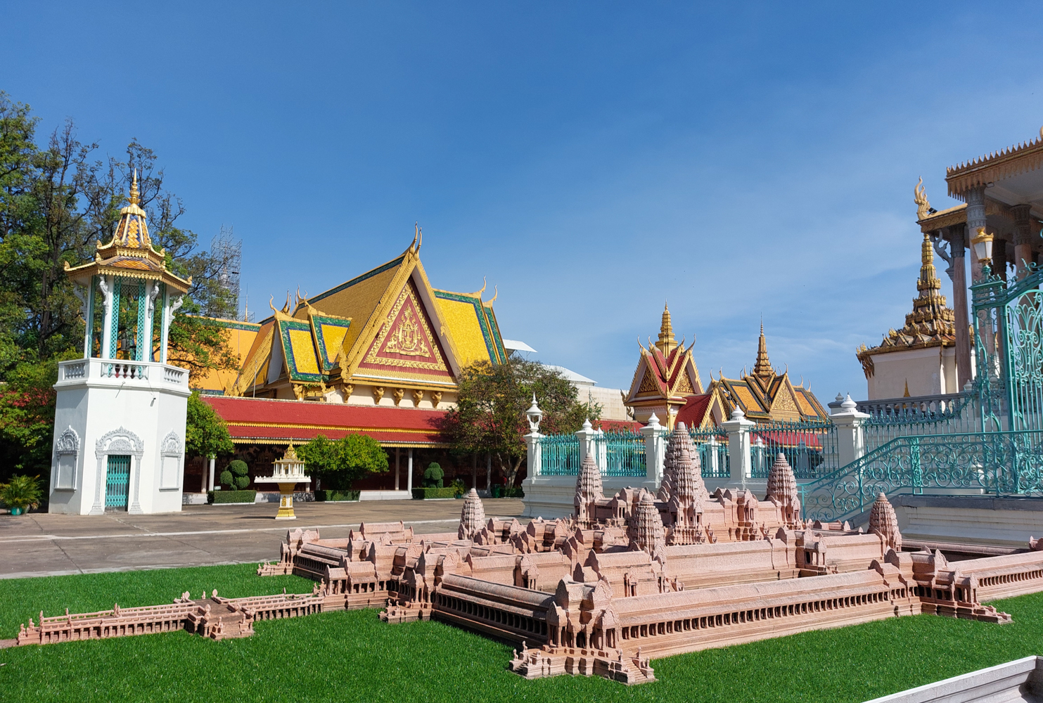 Things to do in Phnom Penh in 24 Hours - Where's Clare